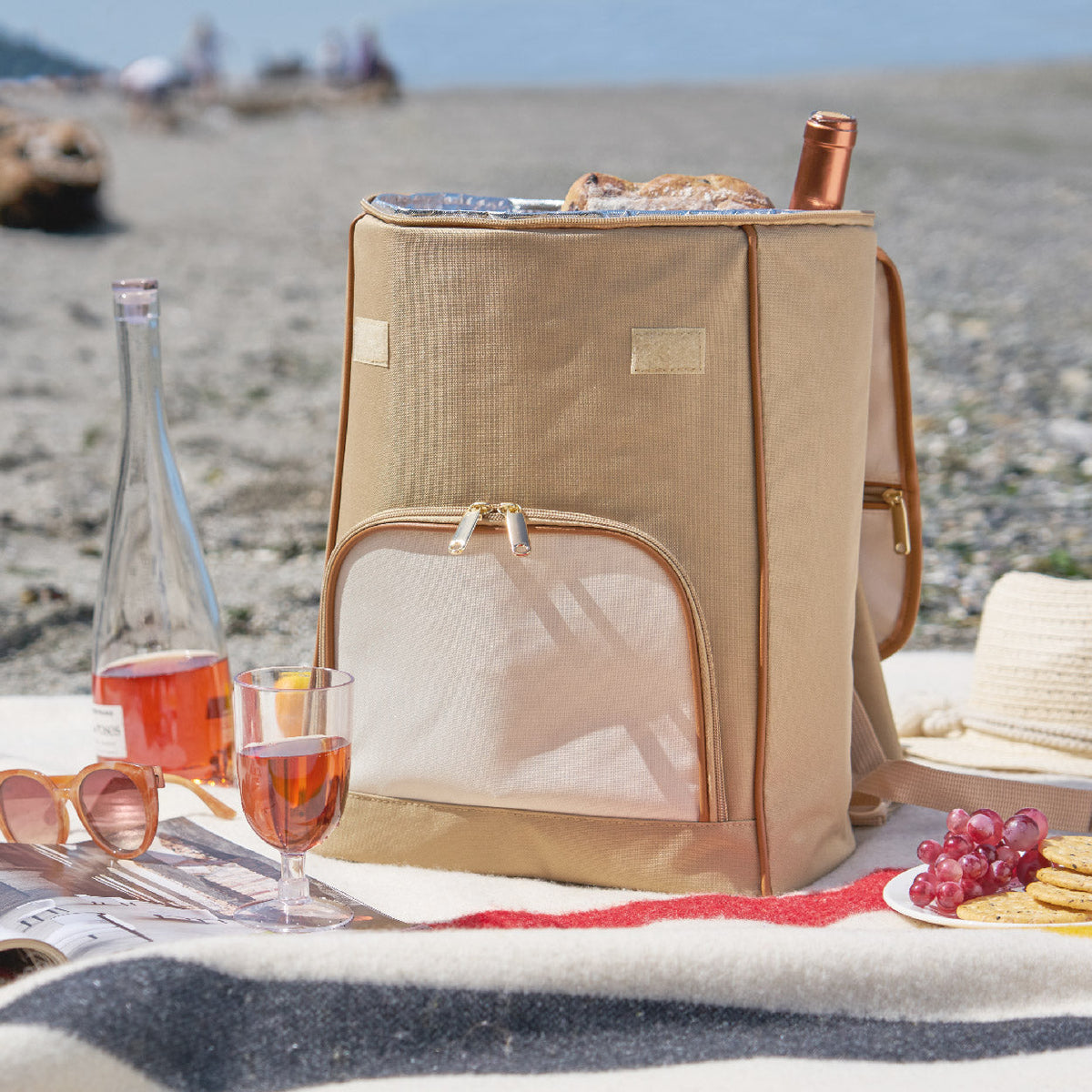 Insulated Carriers – True Brands